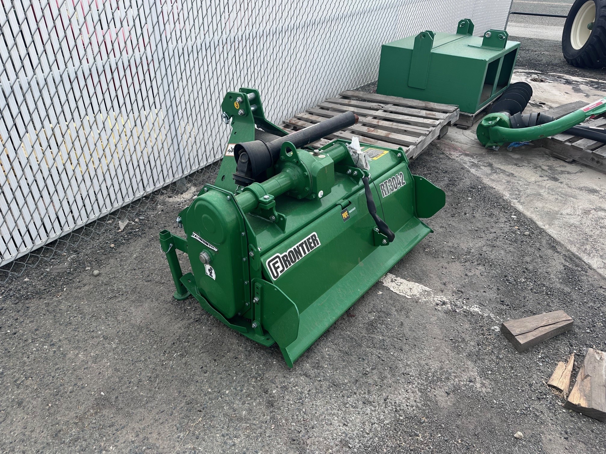 2022 FRONTIER RT3042 | Papé Machinery Agriculture & Turf