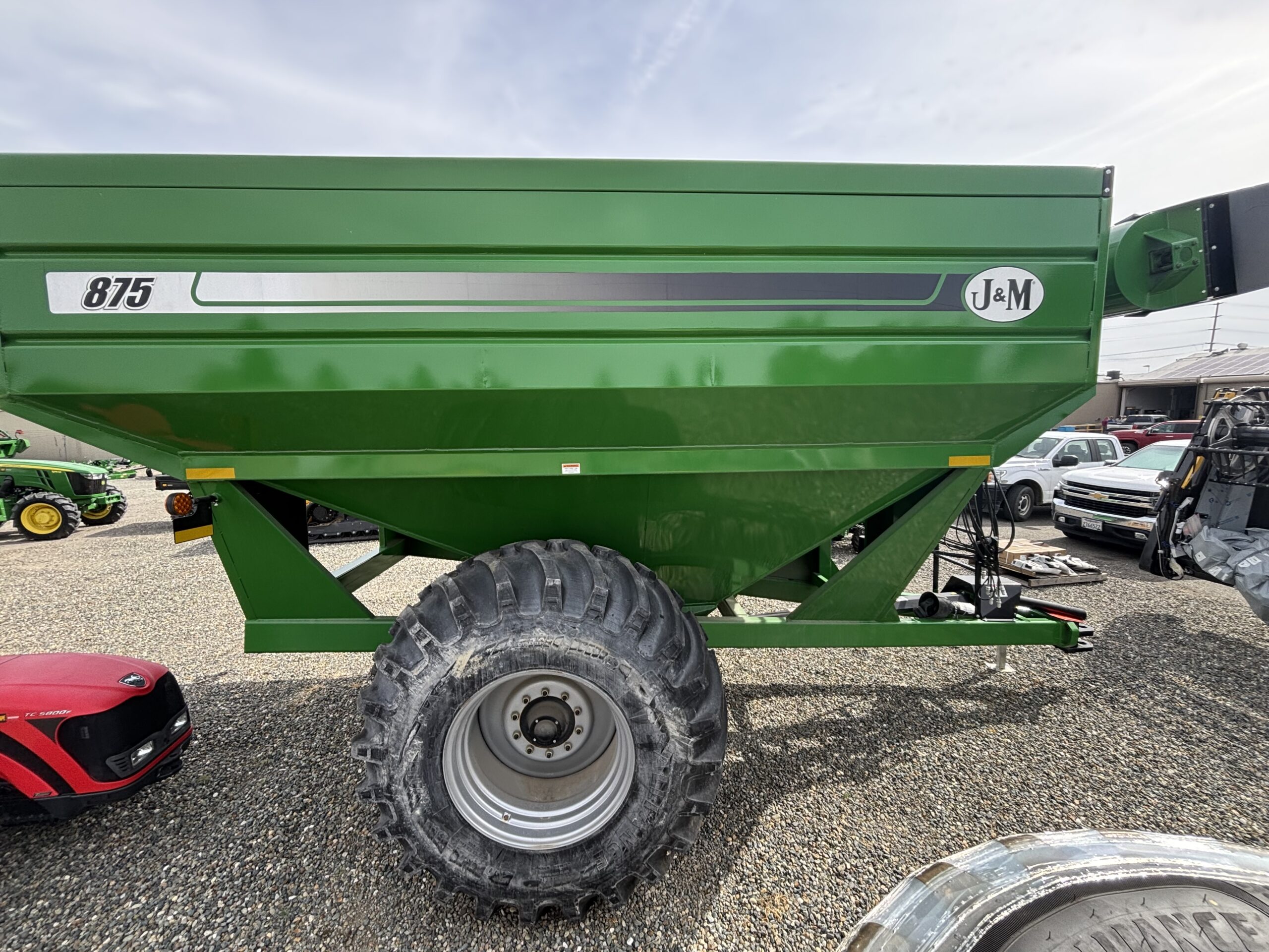 2024 J & M 875-18 | Papé Machinery Agriculture & Turf