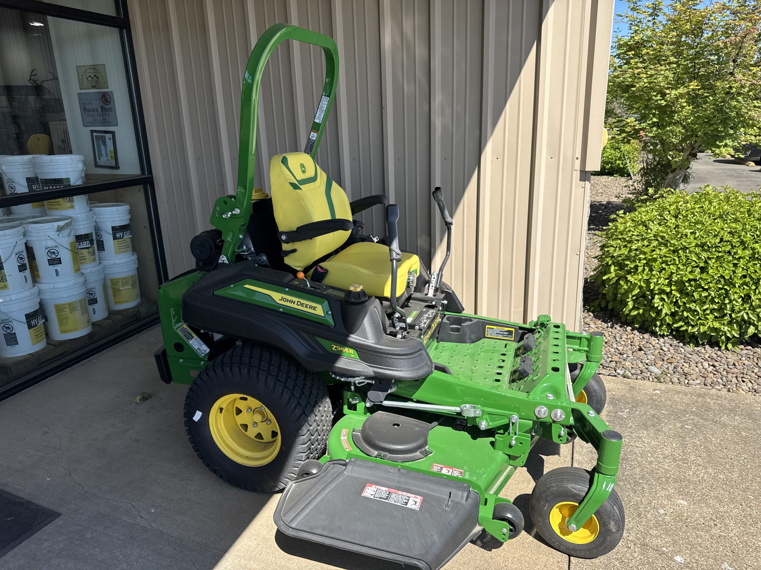 2025 JOHN DEERE Z965R | Papé Machinery Agriculture & Turf
